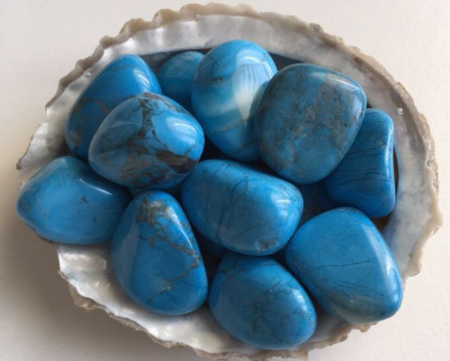 Blue Howlite: Complete Guide (Updated 2025) | Healing Crystals Co.