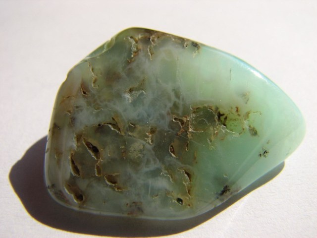 Chrysoprase: Complete Guide (Updated 2025) | Healing Crystals Co.