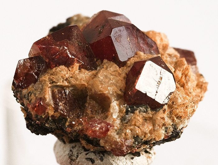 Red Zircon: Complete Guide (2024) | Healing Crystals Co.